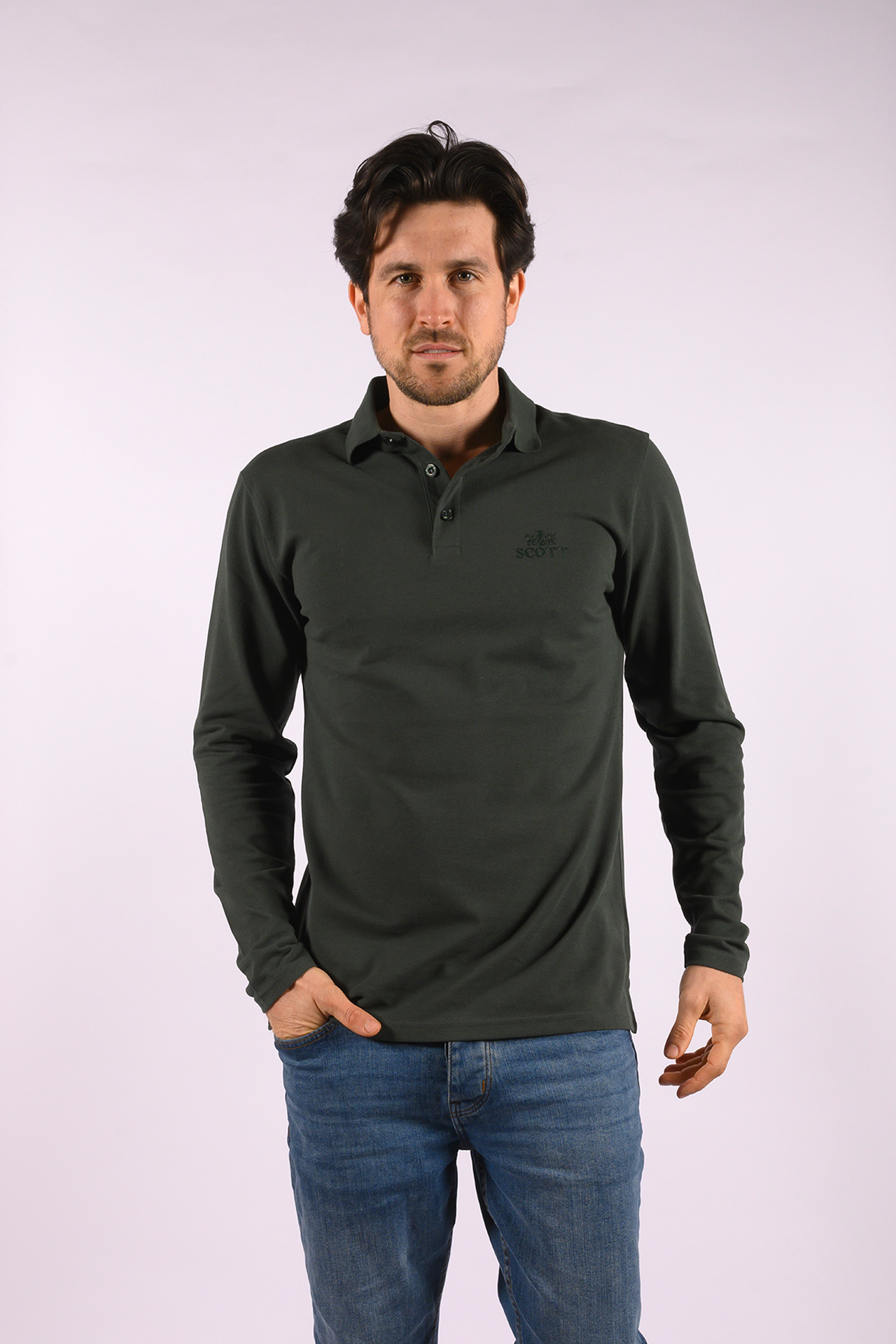 Scott - Large gamme de Vêtements pour Homme Femme et Enfant Scott - Large gamme de Vêtements pour Homme Femme et Enfant